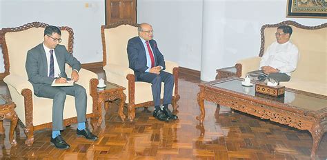 ပြည်ထောင်စုသမ္မတမြန်မာနိုင်ငံတော်ဆိုင်ရာ ဘင်္ဂလားဒေ့ရှ်နိုင်ငံ သံအမတ်က