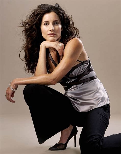 Picture Of Rachel Shelley