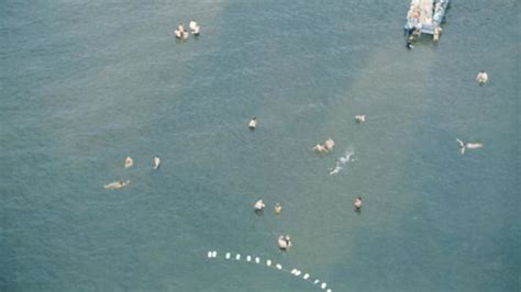805 People Set The Guinness World Record For Group Skinnydipping