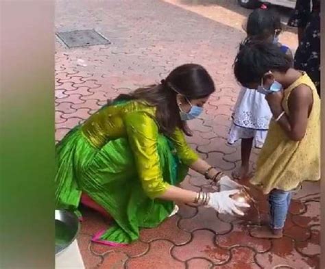 Shilpa Shetty Kanya Pujan On Ashtami एक्ट्रेस शिल्पा शेट्टी ने अष्टमी