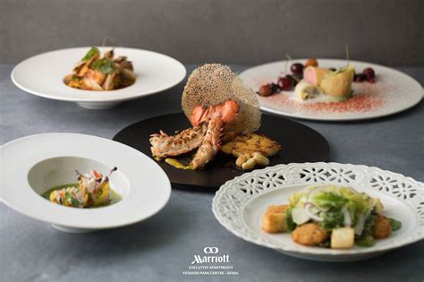 씨푸드 프로모션 L Seafood Promotion 파크카페 셰프가 바다의 향을 가득 머금은 싱싱한 해산물을 이용한 점심 또는 저녁 건강식 코스 메뉴를 선보입니다