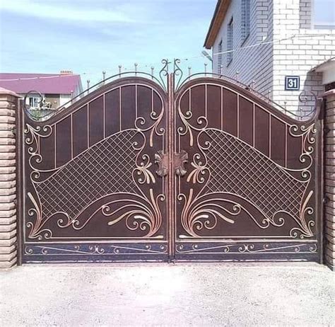 რკინის ჭიშკრები და კარებები