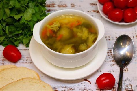 Суп на курином бульоне с овощами | Рецепт в 2023 г | Овощи, Суп ...