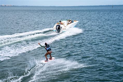 2025 Nauticstar 243 Dc Deck Holiday Harbor