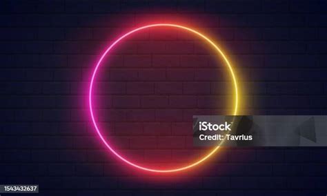 미래의 공상 과학 소설 현대 네온 그라데이션 빛나는 원형 프레임은 어두운 빈 그런지 콘크리트 벽돌 배경에 배너를 제공합니다 벡터