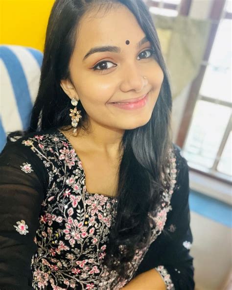 Tv Actress Ashtami R Krishna Cute Instagram Stills മിനിസ്ക്രീ