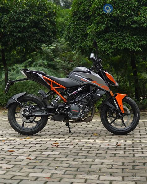 Ktm 160 Duke Price 2026 Bike Images Mileage And Colours