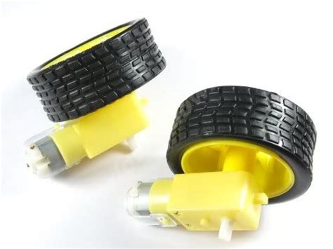 Простой робот с ультразвуковым датчиком расстояния Hc Sr04