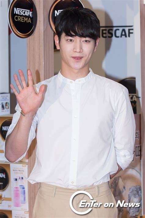 [on포토] 서강준 꽃사슴 눈빛 전자신문