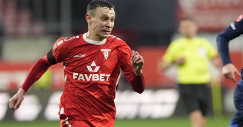 Costache Rămâne La Arad Jucătorul Era Dorit De Dinamo și Cfr Cine L A Convins Golazo Ro