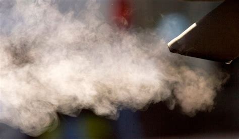 Гэр цэцэрлэгийн 12 хүүхэд хоёр багш угаартжээ