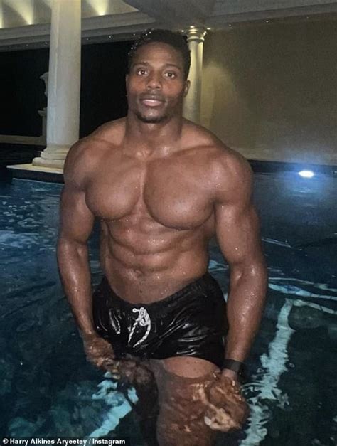 Gladiator Hunter Proves He S Still Got It Years After Quitting