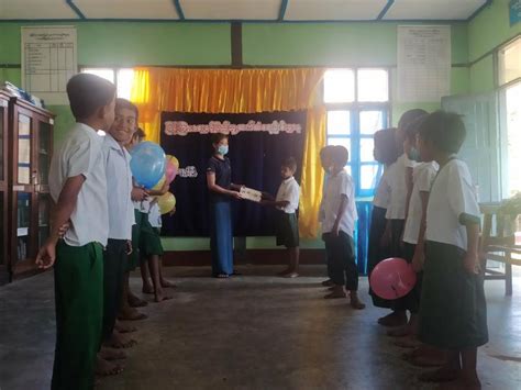 ကရသူရိမြို့၊ လူထုအခြေပြုဗဟိုဌာန Community Centre ခန်းမ၌ ၇၅ နှစ်မြောက် စိန်ရတု ပြည်ထောင်စုနေ့အက