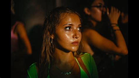 HOW TO HAVE SEX Trailer NL YouTube