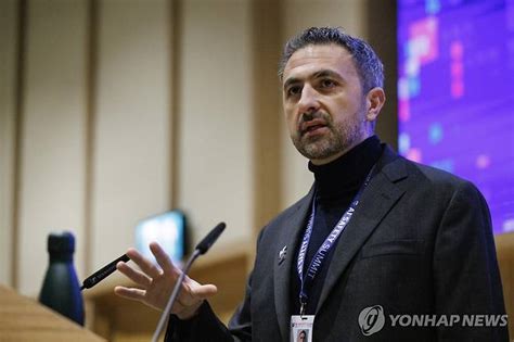 Ms 딥마인드 공동창업자 술레이만 영입…ai 사업부 맡겨