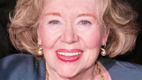 Mary Poppins Star Glynis Johns Is Dead Manager Finds Moving