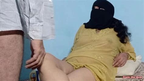 Desi Pakistani Bhabhi Ki Gaand Chudai In Desi Indian Style Dewar Bhabhi Gaand Sex Xxx Mobile