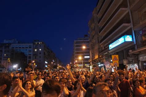 Χαρτομάνι ΦΩΤΟΓΡΑΦΙΕΣ ΑΠΟ ΤΗΝ ΧΘΕΣΙΝΗ ΠΟΡΕΙΑ ΣΤΗ ΘΕΣΣΑΛΟΝΙΚΗ