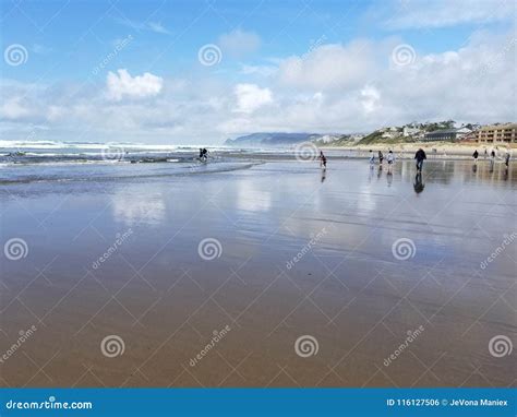 Lincoln City Oregon Beach Sun Editorial Photo Image Of Oregon City