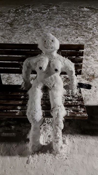 Снежная баба Новый тренд снежных скульптур зима снеговик Youtube