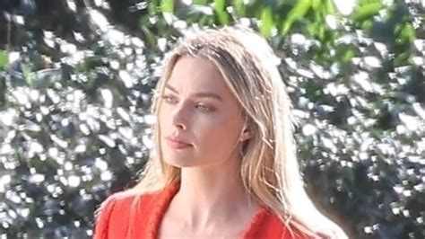 Margot Robbie Shows Off Her Toned Legs In Red Co Ord As She Films Commercial In Malibu With
