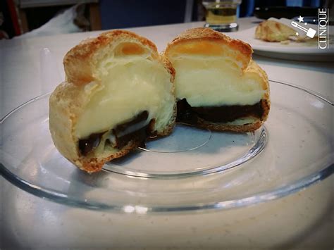 커스터드 크림과 초코가나슈가 들어간 슈