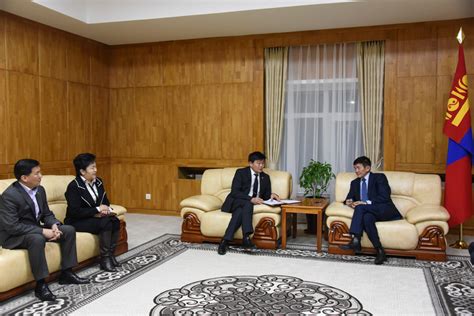 Генетикийн өөрчлөлттэй хүнсний хэрэглээг хязгаарлах хуулийн төсөл өргөн