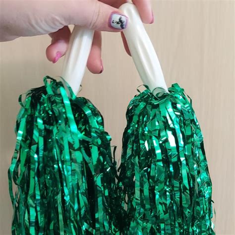 Стильні пампони — ціна 180 грн у каталозі Все для свята Купити товари для дому та побуту за