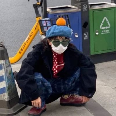 魅惑无比的唯美女生头像 故意避开的人往往是很在意的人 8张 女生头像 刻爱头像网