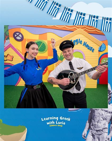 The Wiggles Simon Says Put Your Hands On Your Head To Make A Bow The Wiggles Are At