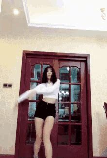Long Legs S Tenor