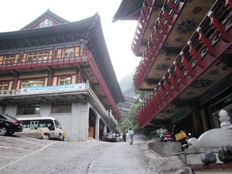 韓国の美紀行丹陽八景救仁寺ツアー KKday