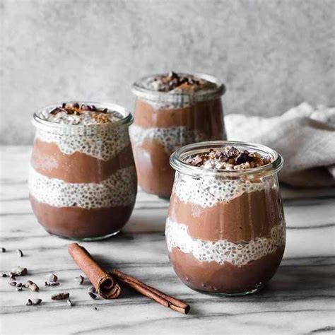 طرز تهیه پودینگ دانه چیا خوشمزه و رژیمی برای لاغری