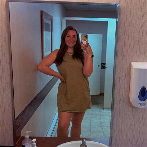 Hot Mom Nextdoor Masonjarmitchell • Instagram Photos And Videos
