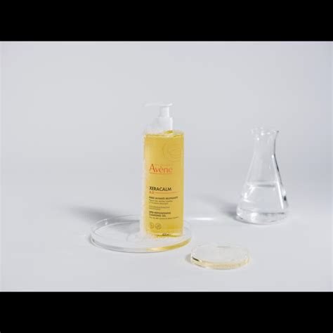 ПОЧИСТВАЩО РЕЛИПИДИРАЩО ОЛИО Eau Thermale Avène