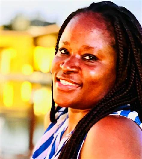 Winnie Is On Couchsurfing Couchsurfing