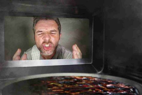 Why Is My Pizza Burnt How To Fix It In 5 Easy Steps