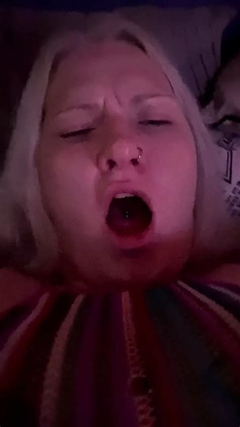 她最深的幻想 Xhamster