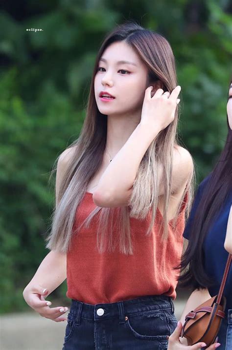 10 Times Itzys Yeji Was A Fashion Queen In Her Casual Outfits Koreaboo