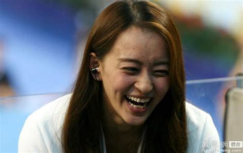 27歲日本體操女皇清新亮相世錦賽 變身美女主播 每日頭條