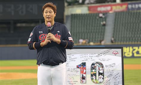 롯데 이대호 등번호 영구결번‥다음달 8일 은퇴식 Sports Mbc America