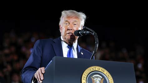 Тръмп Не знам дали съм длъжен да спазвам Конституцията на САЩ Новини бг