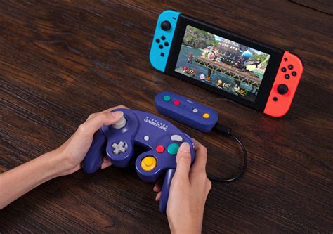 The 8bitdo Gbros Lets You Wirelessly Connect Your Battered Gamecube