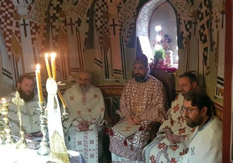 Епископ Методије служио је на празник Обрезања Господњег и Светог Василија Великог у манастиру