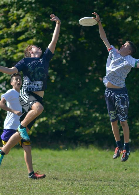 Top 6 Ultimate Frisbee Drills Every Beginner Needs To Know