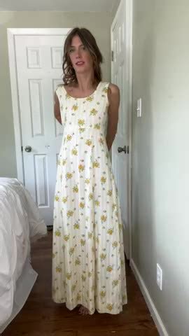 Tiny Mom Boobies Want Love Too Scrolller