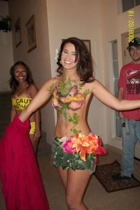 Pin By Sidney Weite On Diy Things Easy College Halloween Costumes