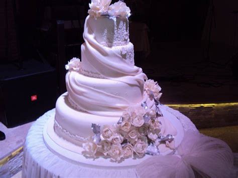 ნამცხვრის სახლი მარიამი ლედის ტორტები ზესტაფონში