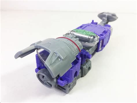 War For Cybertron Siege Deluxe Class Refraktor Reflector In Hand Images Transformers News