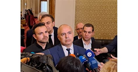 БСП призоваха Бойко Борисов да си даде имунитета